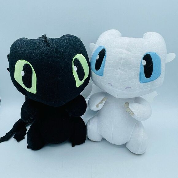 Toys | How To Train Your Dragon Toothless Light Fury Growling Roaring ...